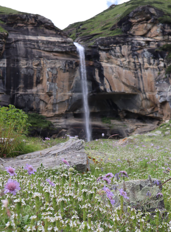 Chabi Waterfall Trek – Pangi Tourism